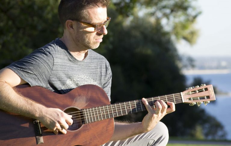 Guitar Lessons Perth | Best Institute for Acoustic & Electric Guitarists